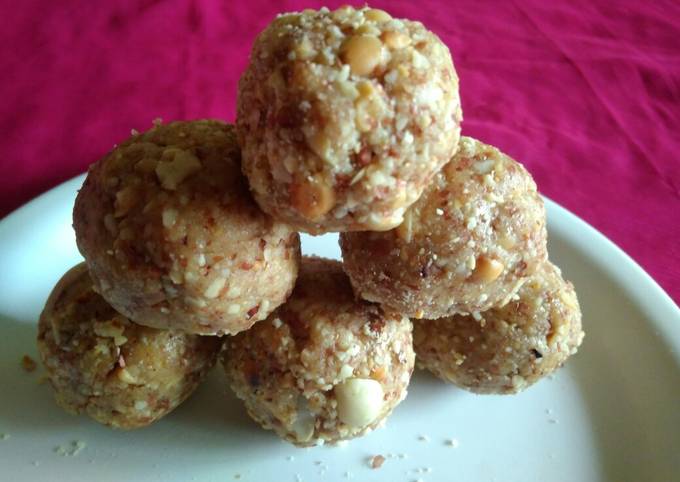 Peanuts Ladoo Recipe by Spruha Bari - Cookpad