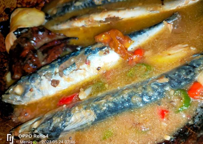 Resep Masak pindang kuah tauco ikan pindang layang khas Pekalongan oleh ...