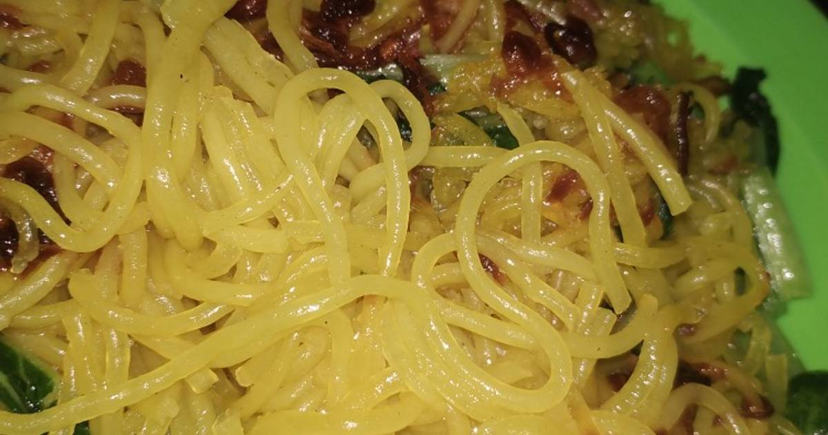 Resep Mie Leor a.k.a Mie Kuning oleh awalia fauziah - Cookpad