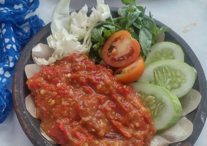 Resep Sambal Pecel Lele Lamongan oleh Ummu Salma Muhammad - Cookpad