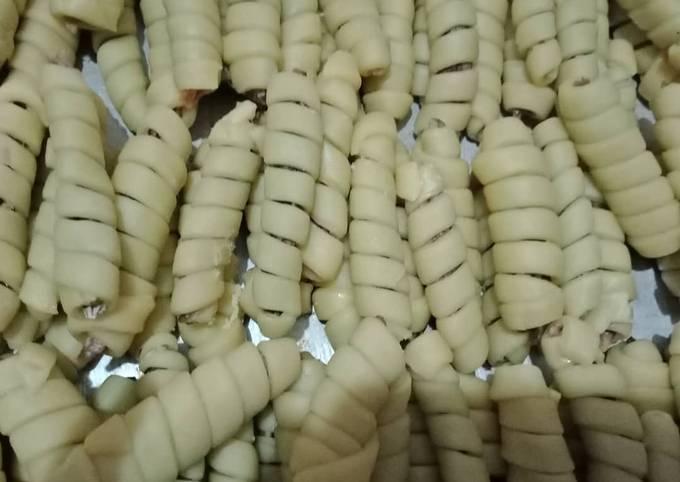 Resep Molen Pisang Mini oleh Nurdiani Leny Henukh - Cookpad