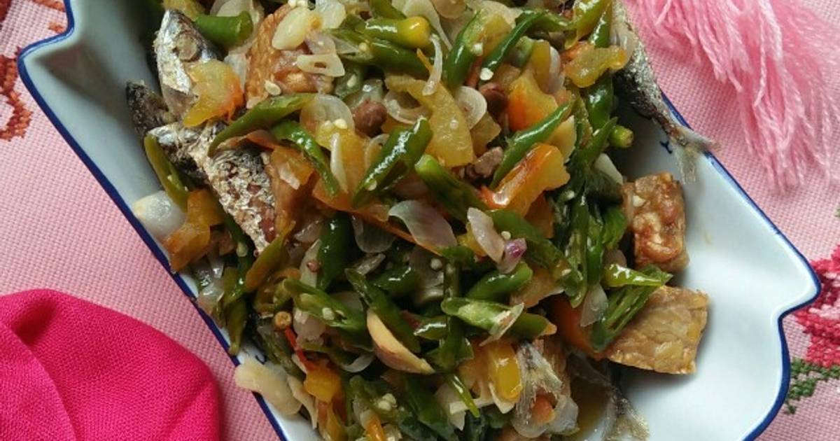Resep Ikan Tauco Lado Hijau Campur Tempe oleh keke - Cookpad