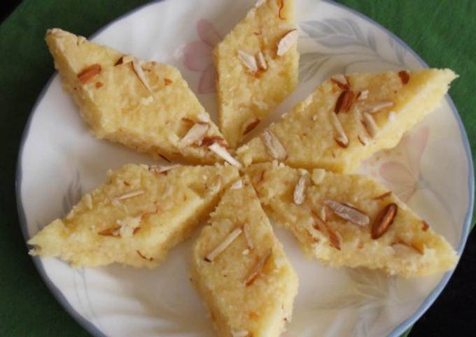 Malai burfi recipe | Halwai style cream burfi Recipe by Priya Jain ...
