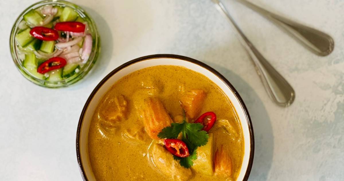 Chicken Thai yellow curry served with Ajard cucumber relish sauce ...