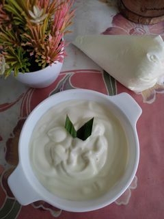 Resep Whipped Cream Homemade oleh Yusi Arini - Cookpad