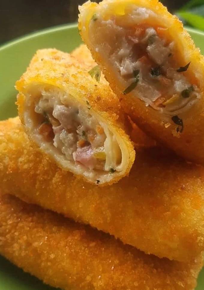 Resep Risol isi Ragout Ayam Sayur Enak Gurih oleh Kenya Septya - Cookpad