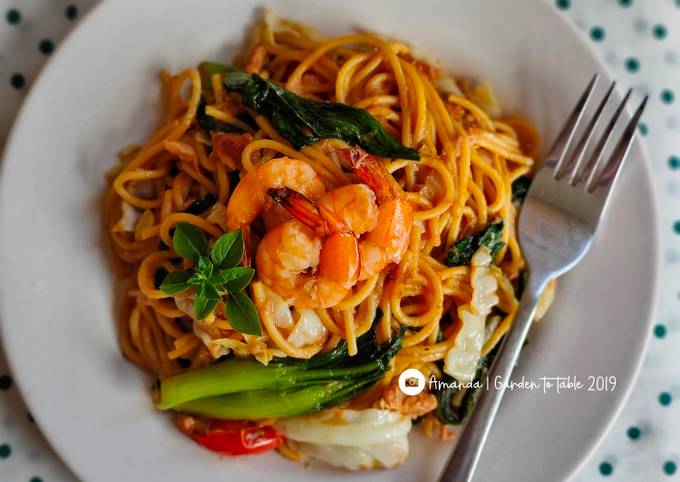Resep Spaghetti Goreng Jawa oleh Amanda Garden To Table - Cookpad