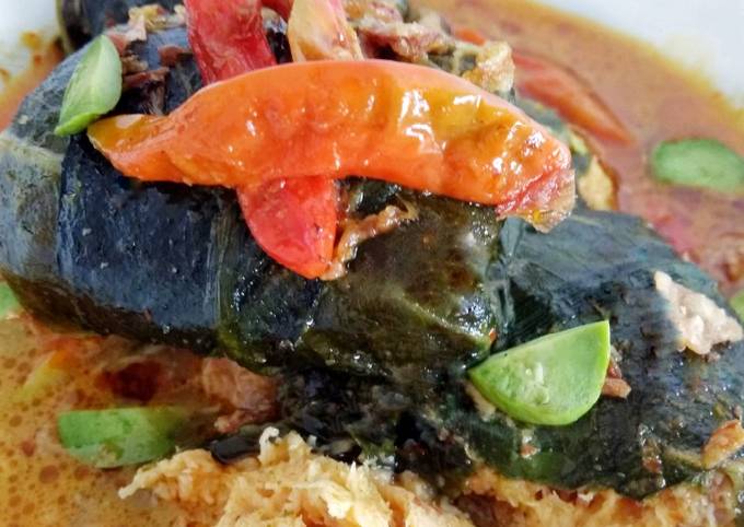 Resep Buntil daun talas 🌿 oleh Maccby_kitchen - Cookpad
