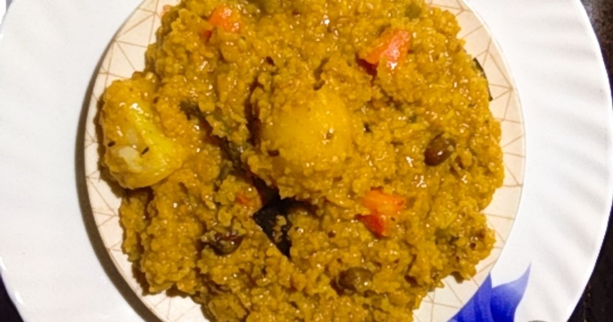 Ruby Dey দ্বারা খিচুড়ি (Khichuri Recipe In Bengali) রেসিপি- কুকপ্যাড