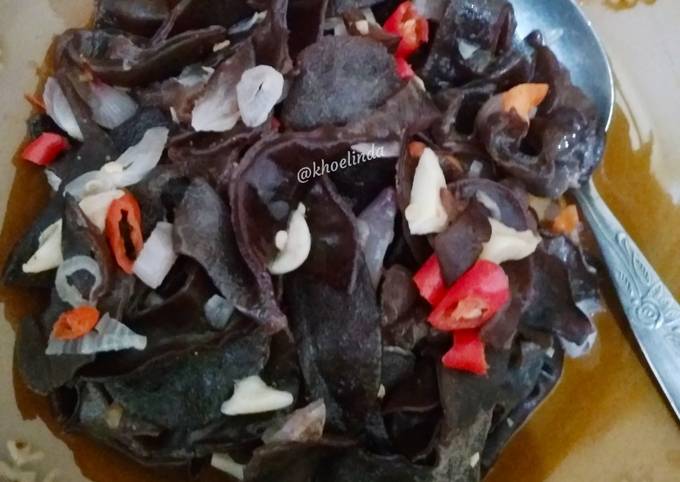 Resep Tumis lember/ jamur kuping oleh Linda Muljana - Cookpad