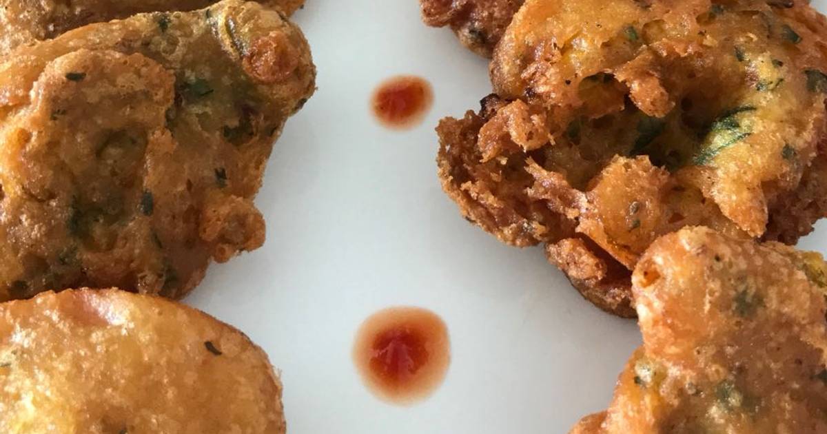 3 type of pakode Tomato, Capsicum and Banana Recipe by Ashwini Shaha ...