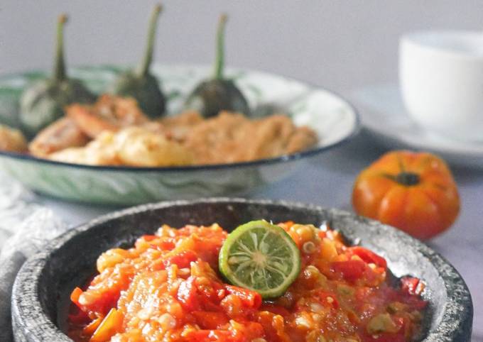 Resep Sambel Tempong Banyuwangi oleh shofisquenta - Cookpad