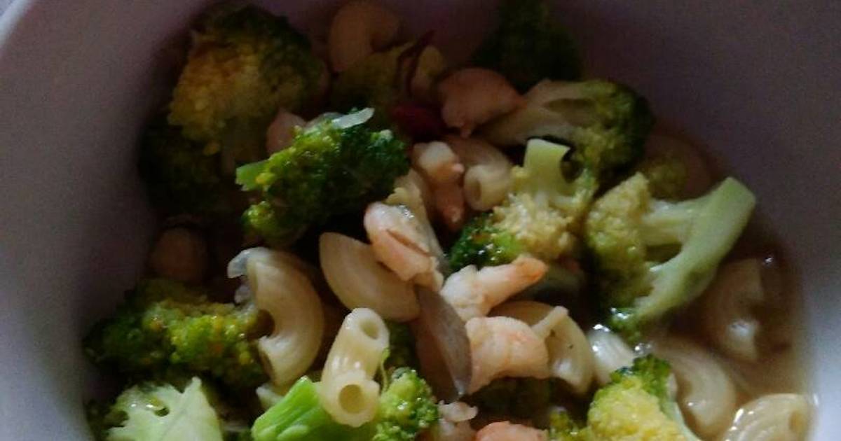 Resep Tumis brokoli udang makaroni oleh Anna Sofhiaa - Cookpad