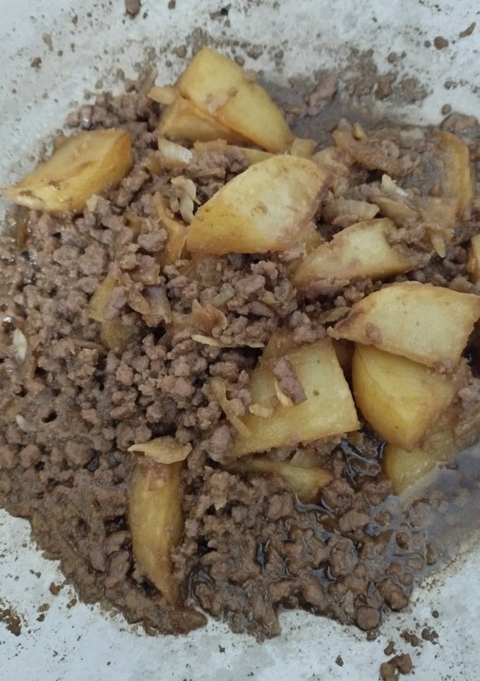 Resep Semur Daging Giling dan Kentang oleh Alin - Cookpad