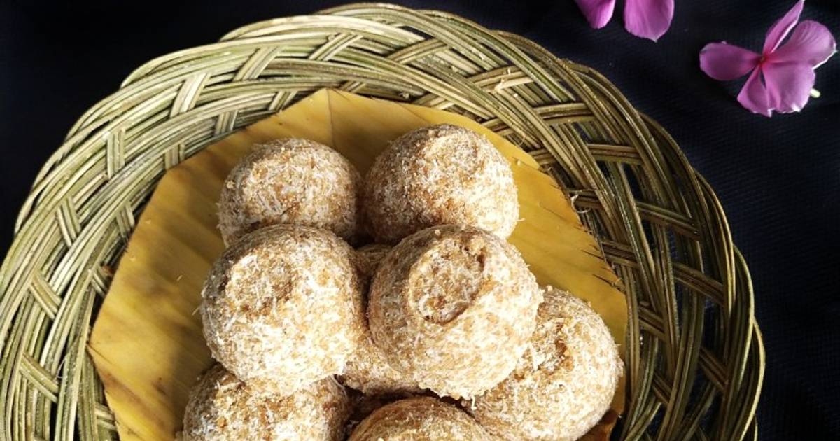 Resep Putu pesse oleh lienda - Cookpad