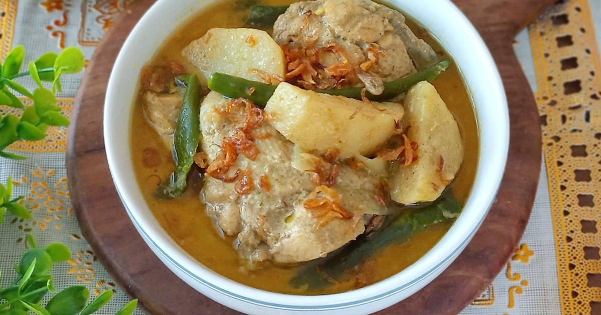 Resep Kare Ayam Kentang oleh Vey Alodia's Kitchen - Cookpad