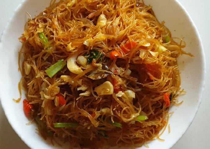 Resep Bihun Goreng simple 🥢 oleh Siska Fc - Cookpad