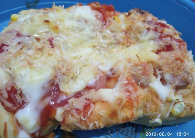 Resep Pizza rumahan oleh Dewi Faza - Cookpad