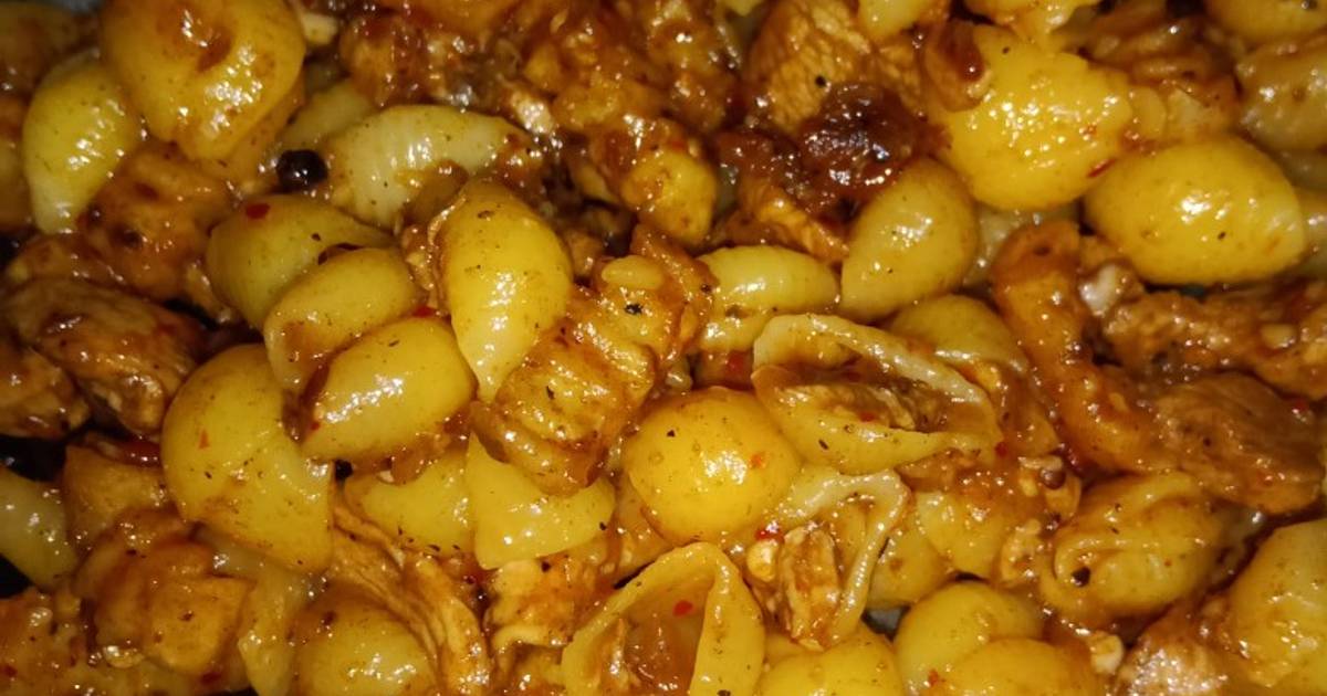 Chicken quorma pasta Recipe by Usman Farooq - Cookpad