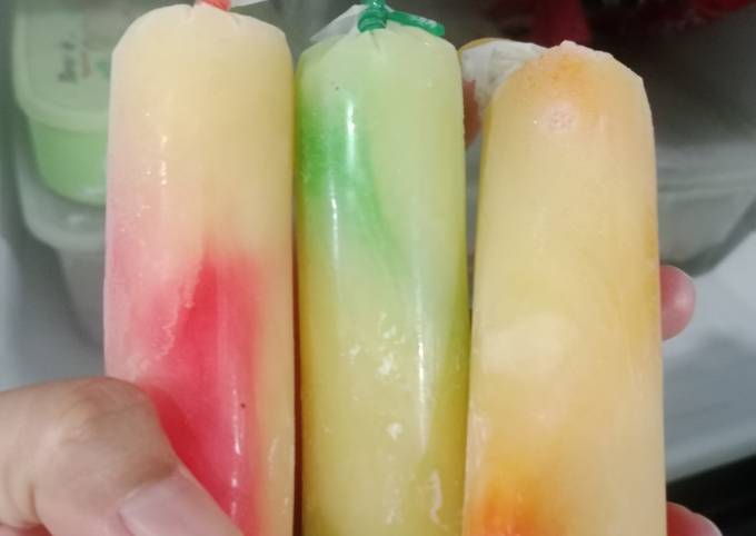 Resep Es Lilin Gradasi oleh Erfin Nur Rohma Khakim - Cookpad