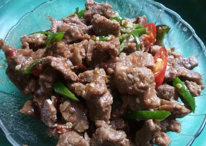 Resep Tumis pedas daging payau oleh Shasy Arsyad - Cookpad