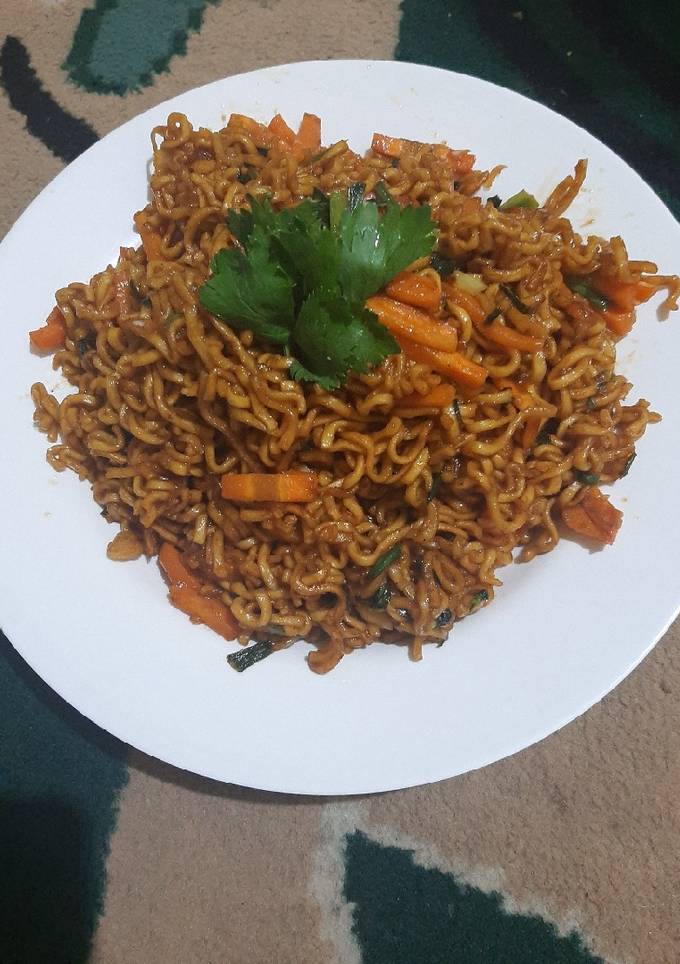 Resep Mie goreng ala solaria oleh Shella Desy Anggraeni - Cookpad