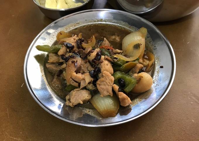 Resep Babi masak tauco oleh Ritaaa - Cookpad