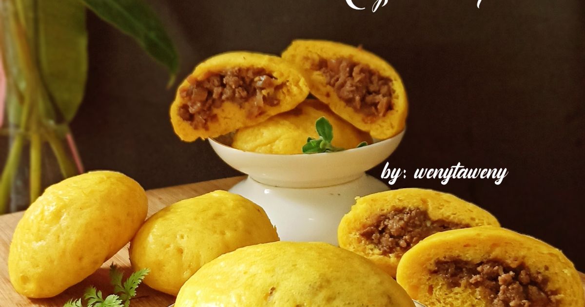 Resep Bakpao Kabocha (Labu Kuning) Isi Ayam Kecap oleh Wenyta - Cookpad