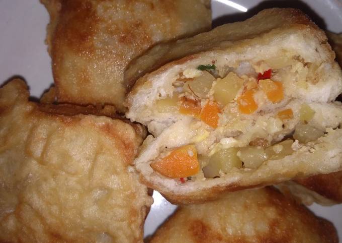 Resep Roti goreng isi kentang wortel oleh Imas Nurasriyah - Cookpad
