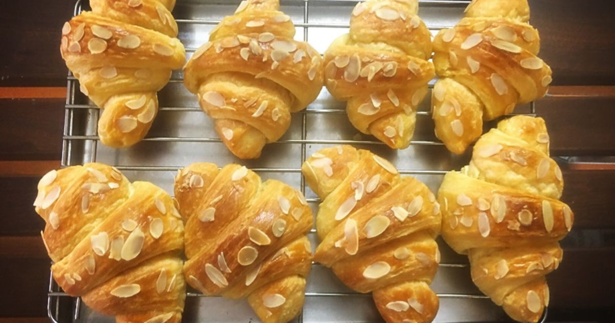 Cách Làm Món Croissant (Bánh Sừng Bò) của Nguyễn Thu Hương - Cookpad
