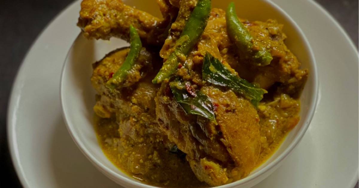 Mangalorian Tulva Chicken Ghee Roast Recipe by Madhumita Bishnu - Cookpad
