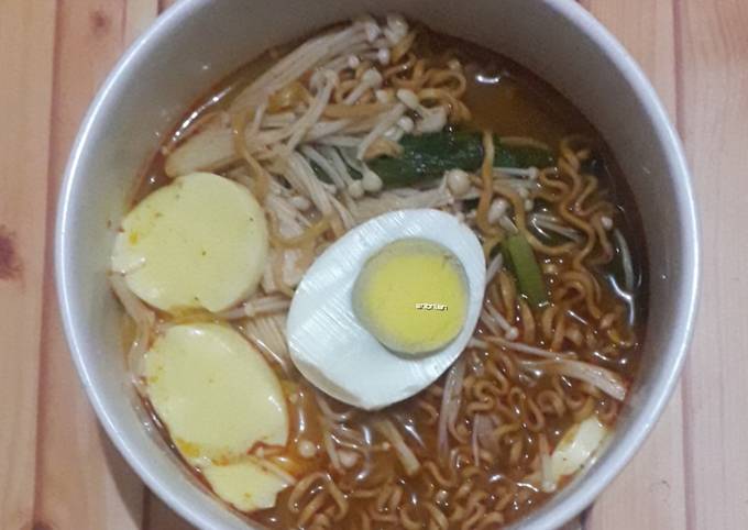Resep Mie rebus level 30 oleh Ani Brilian - Cookpad