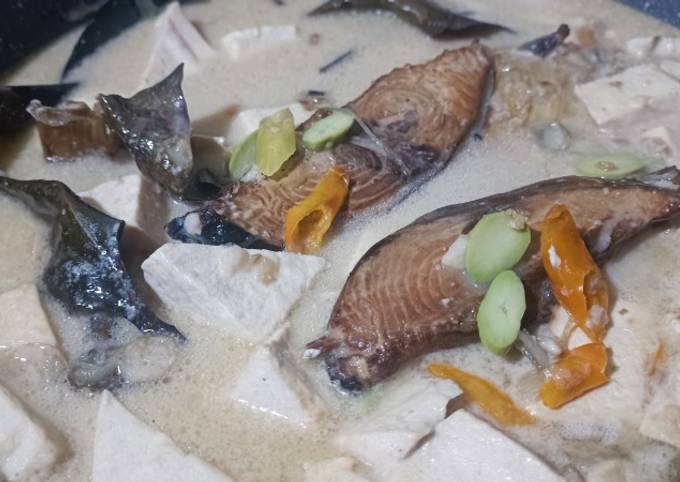 Resep Lodeh tahu putih dan iwak p bumbu tempe semangit oleh Susie - Cookpad