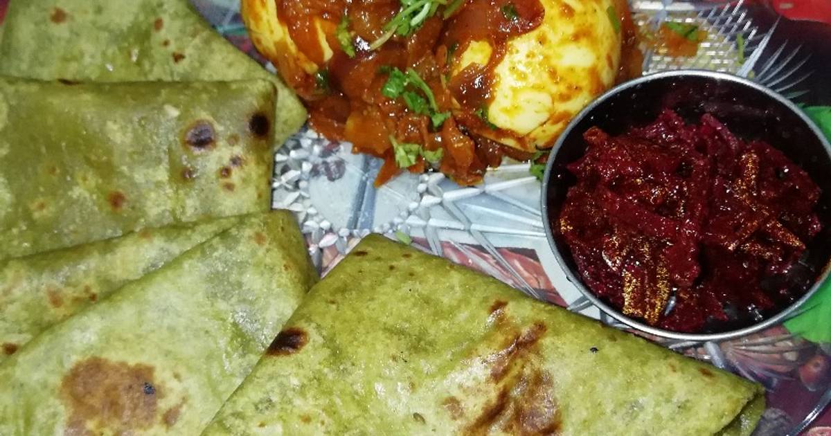 Palak Roti With Egg Roast Recipe by Rafeena Majid - Cookpad
