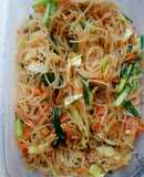 Resep bihun goreng lezat, sederhana & cocok untuk keluarga