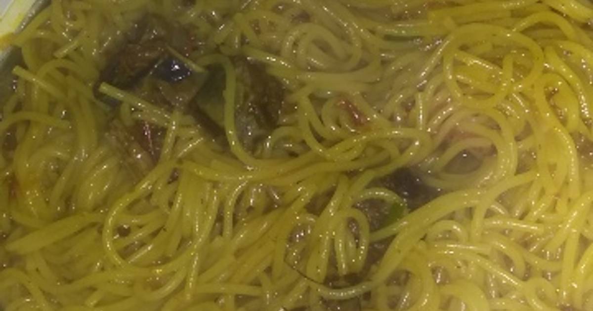 Jallop din taliya girki daga Safiyya sabo abubakar - Cookpad