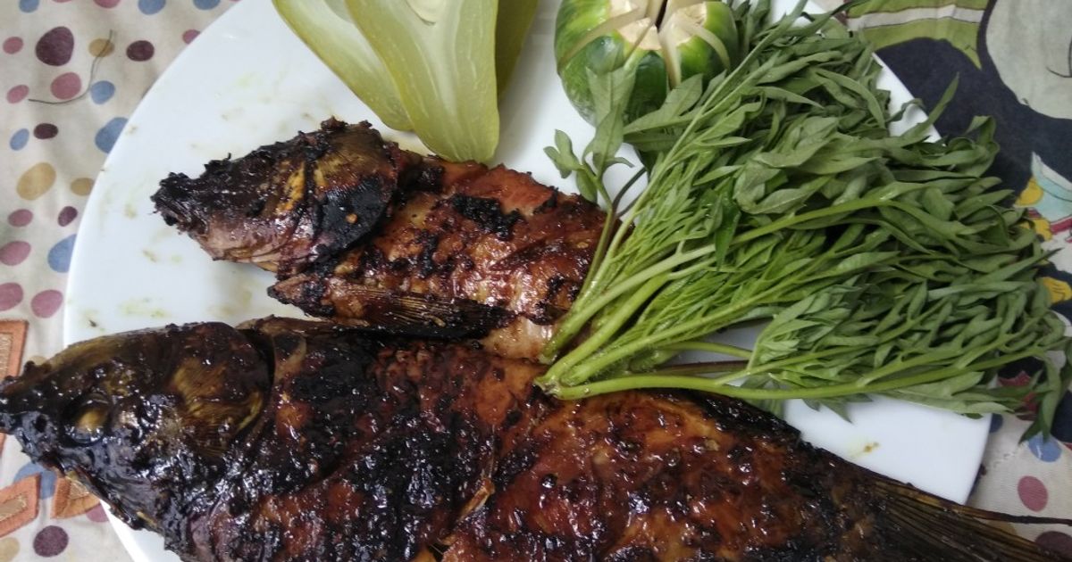 Resep Ikan Mas Bakar Madu oleh Barbar - Cookpad
