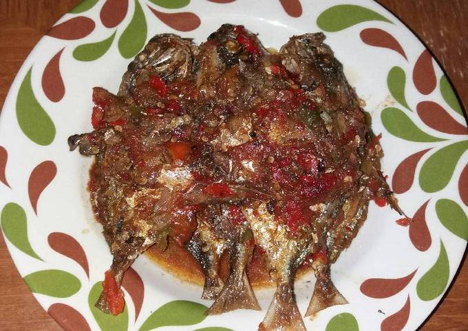 Resep Ikan Cuek Bumbu Sambal Oleh Riva Mario Cookpad