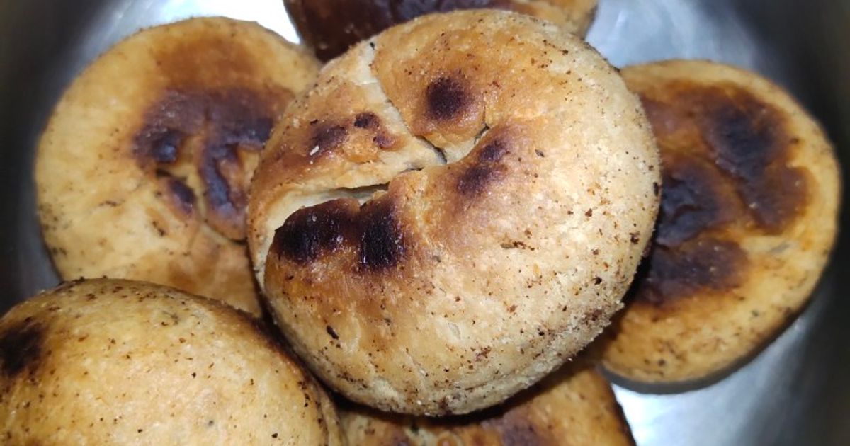 Steamed Bati In Cooker Recipe by Priyanka Amit Madaan - Cookpad