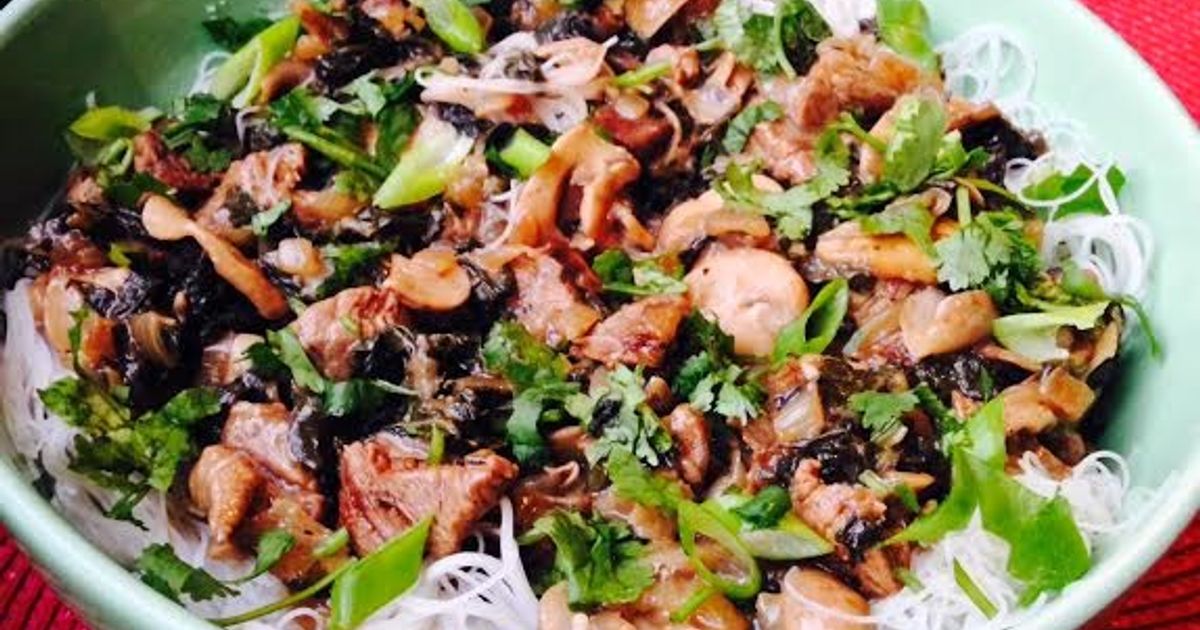 Beef, Mushroom & Kale Stir Fry Recipe by Beula Pandian Thomas - Cookpad