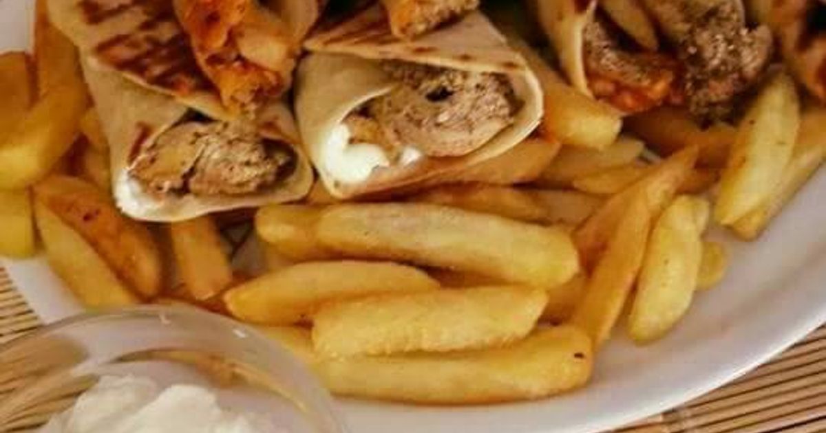 Explore Delicious Egyptian Fries With Unique Flavors