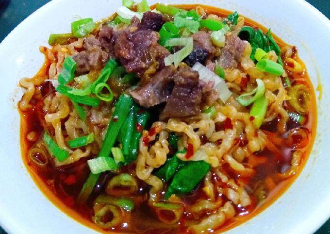Resep Mie tetelan sapi spesial oleh maria crishtabella - Cookpad