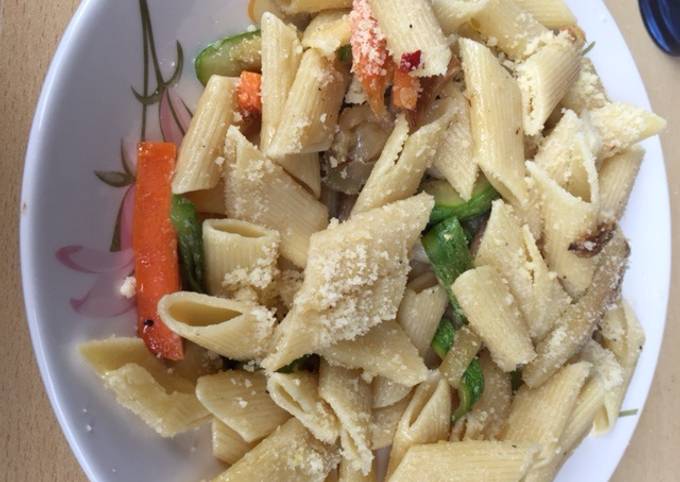 Mostacholes en salteado de vegetales Receta de Vera- Cookpad