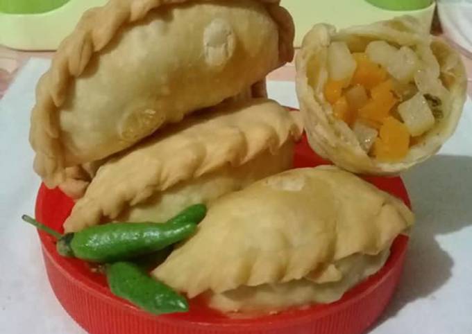 Resep Pastel isi sayur super renyah oleh Ami Aja - Cookpad