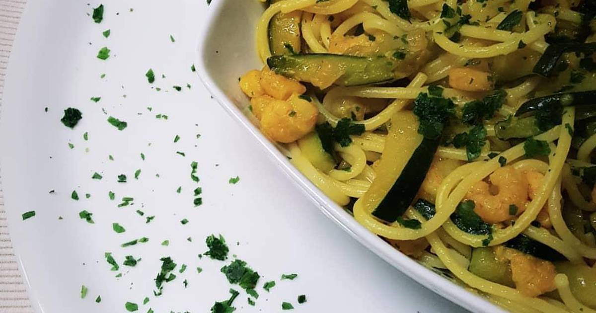 Ricetta Spaghetti zafferano zucchine e gamberetti di Lori_incucina ...