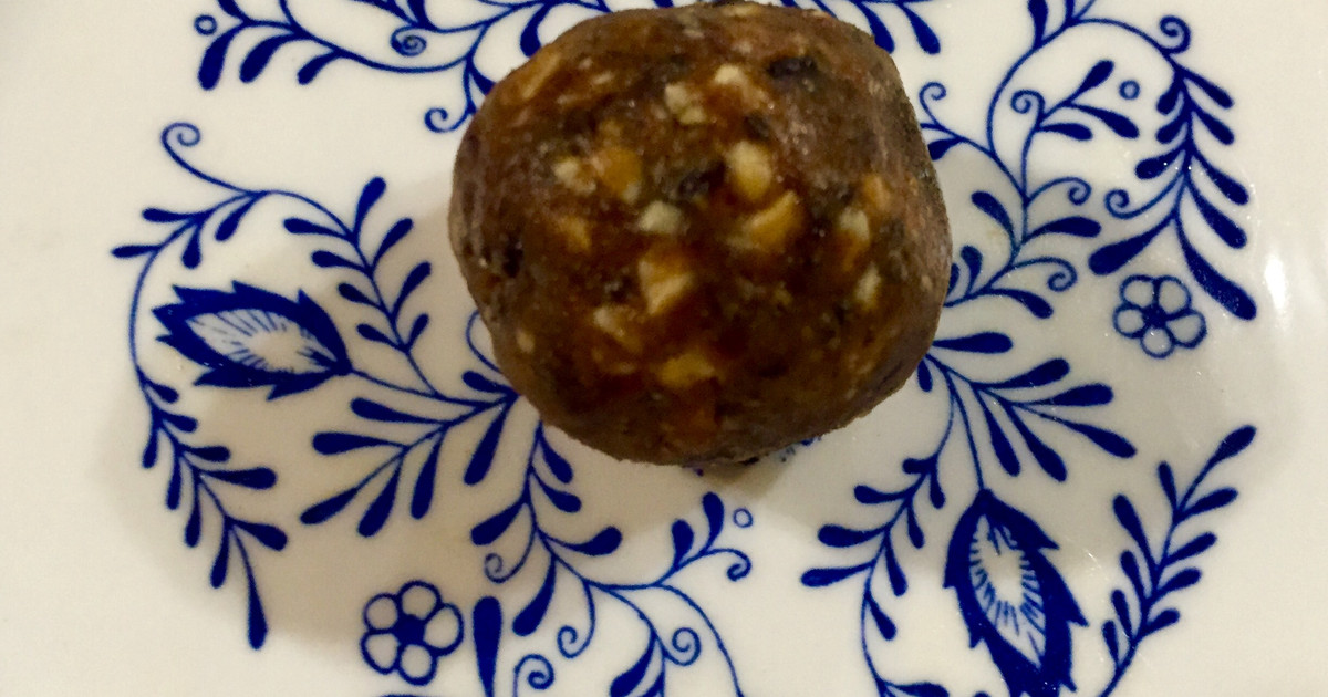 Peanut Butter And Dates Power Balls Recipe by Gaytree Maharaj - Cookpad