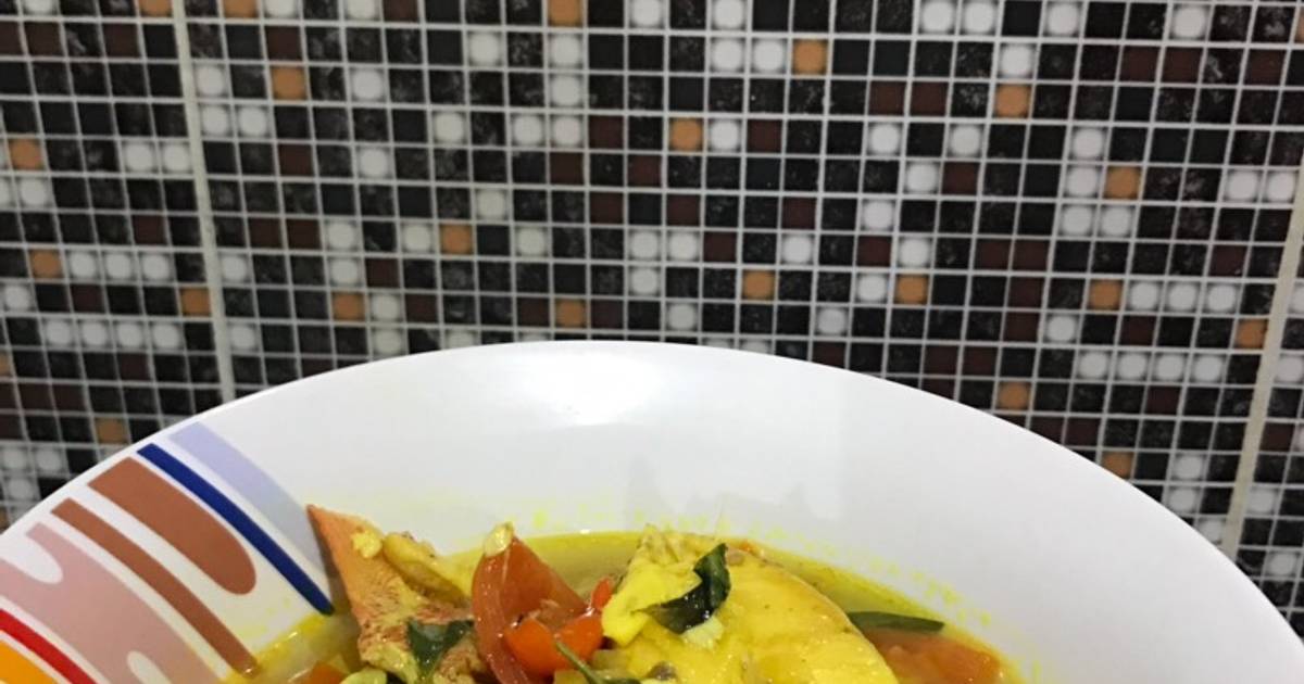 Resep Ikan kakap kuah kuning kemangi oleh Nila Cooking 🍽 - Cookpad