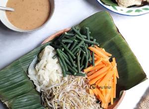 Resep pecel sayur: Sehat, segar, mudah & lezat!