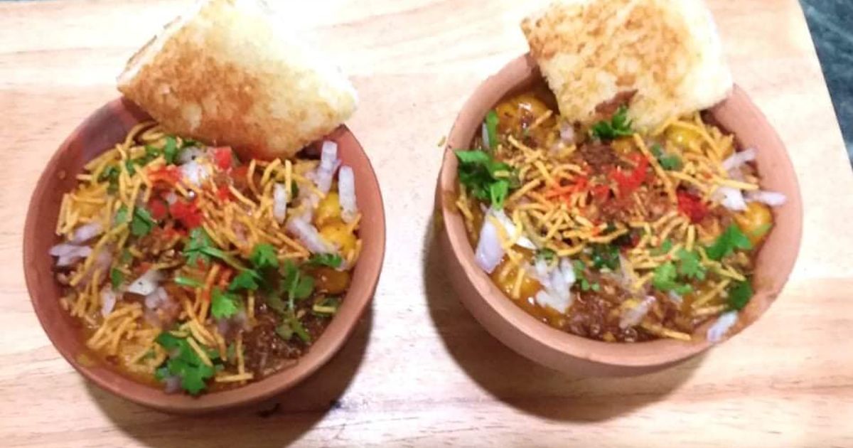 Keya Mandal দ্বারা ঘুগনি পাউরুটি (Ghugni Pauruti Recipe In Bengali ...