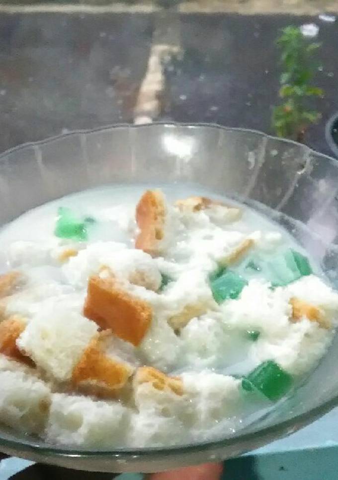 Resep Wedang Roti Made In Sendiri😁 oleh Rina Prayogo - Cookpad